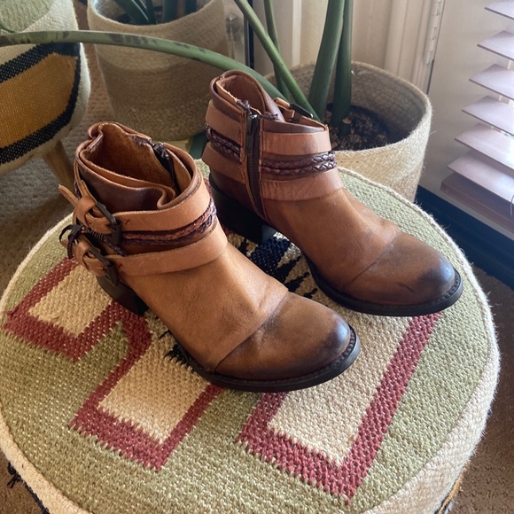 Freebird by Steven | Shoes | Simba Ankle Bootie Freebird By Steven | Poshmark